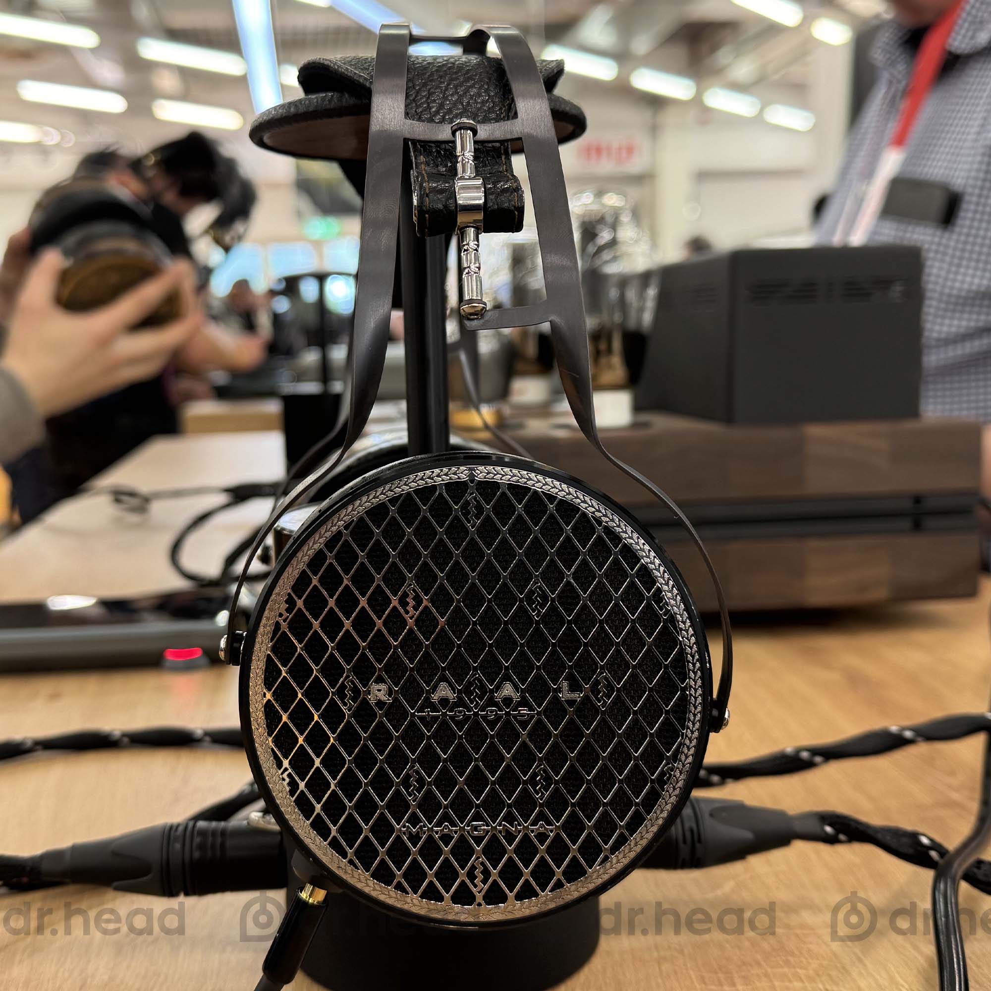 Наушники RAAL-Requisite 1995 Magna купить в Москве, цена 689000 руб. в ...