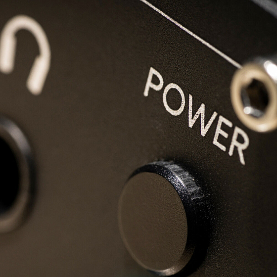 Купить усилитель Lake People G111 Mk II Phoneamp Black по цене от 47990 ...